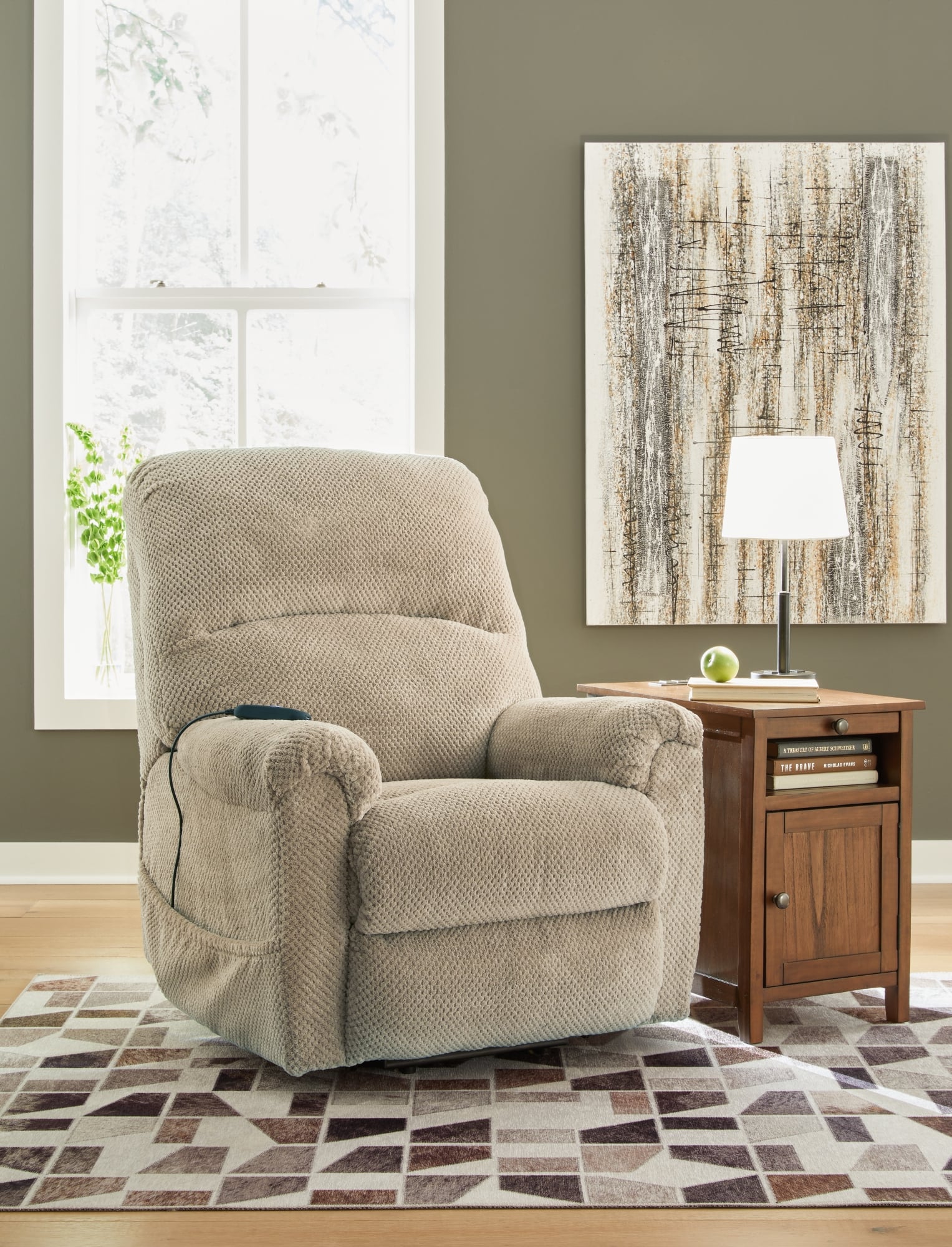 Signature Design by Ashley Shadowboxer 4710312 Power Lift Recliner ...