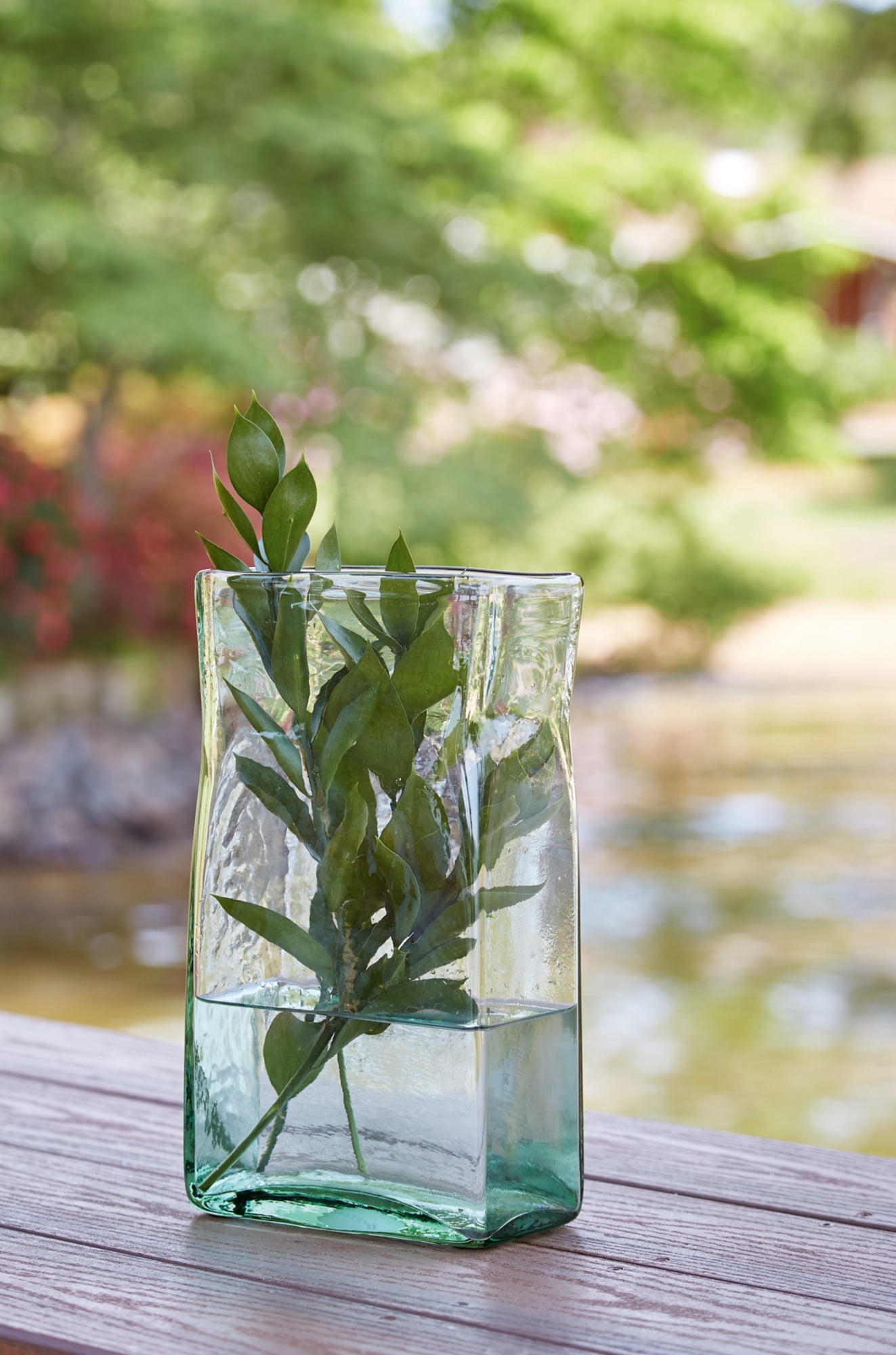 Ashley Signature Design Taylow A2000537V Vase | Dunk & Bright Furniture ...