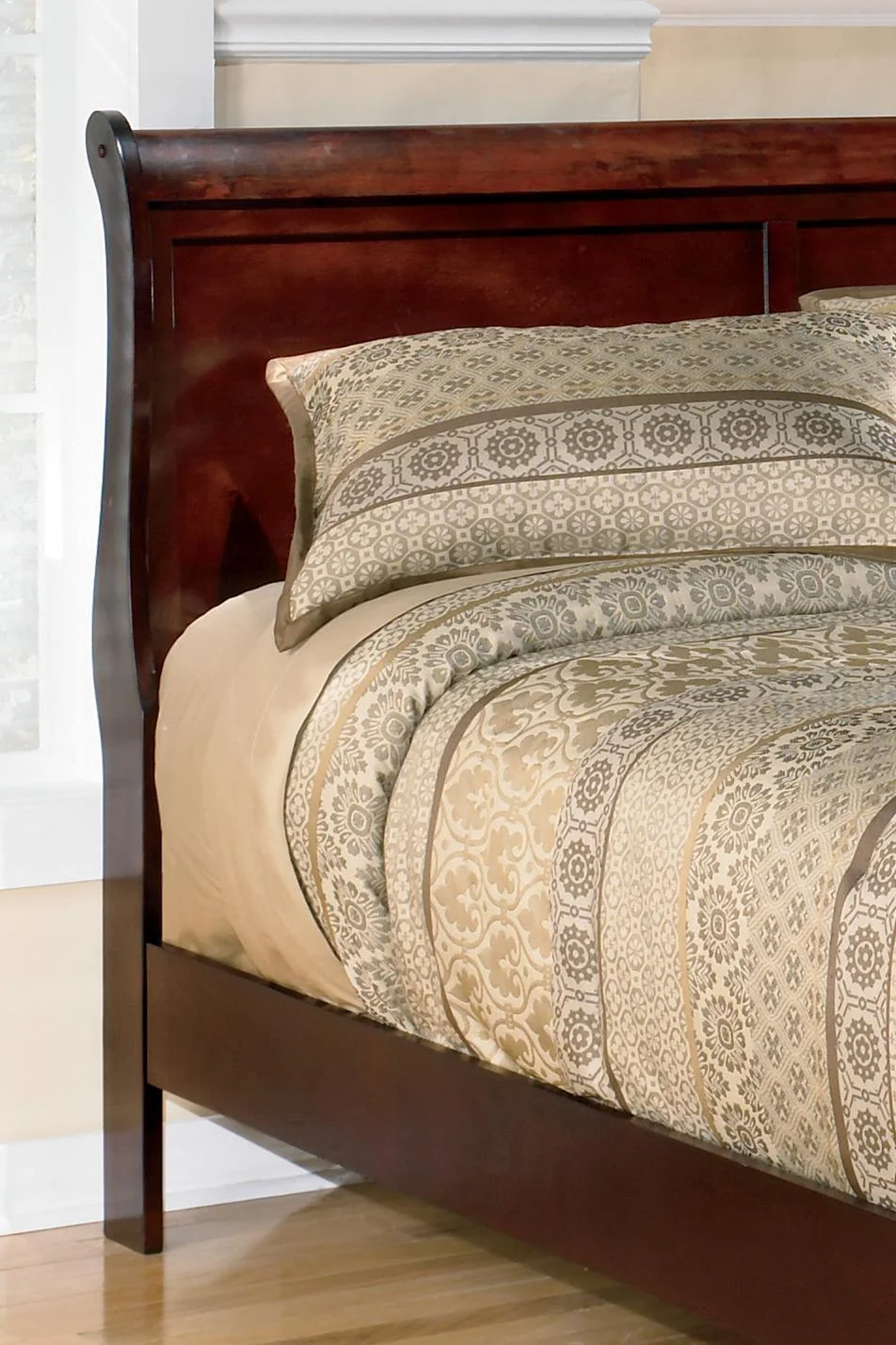 Alisdair (b376) by Ashley Signature Design - Dunk & Bright Furniture