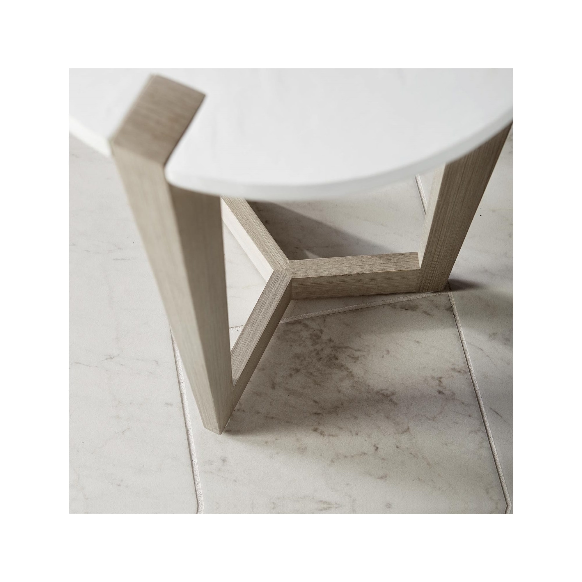 Bernhardt Axiom 381122 Axiom Accent Table | Baer's Furniture | Occ ...