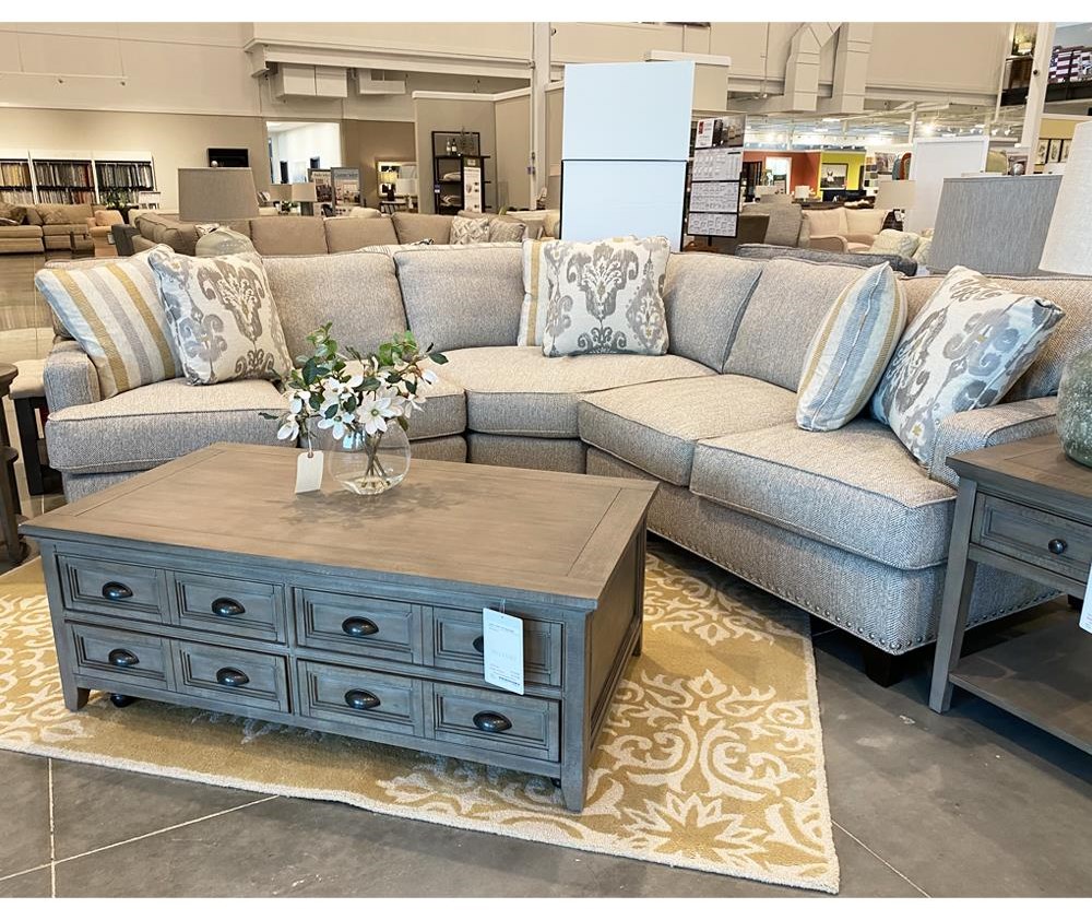 Craftmaster C9 Custom PKG784519 Sectional | Belfort Furniture ...