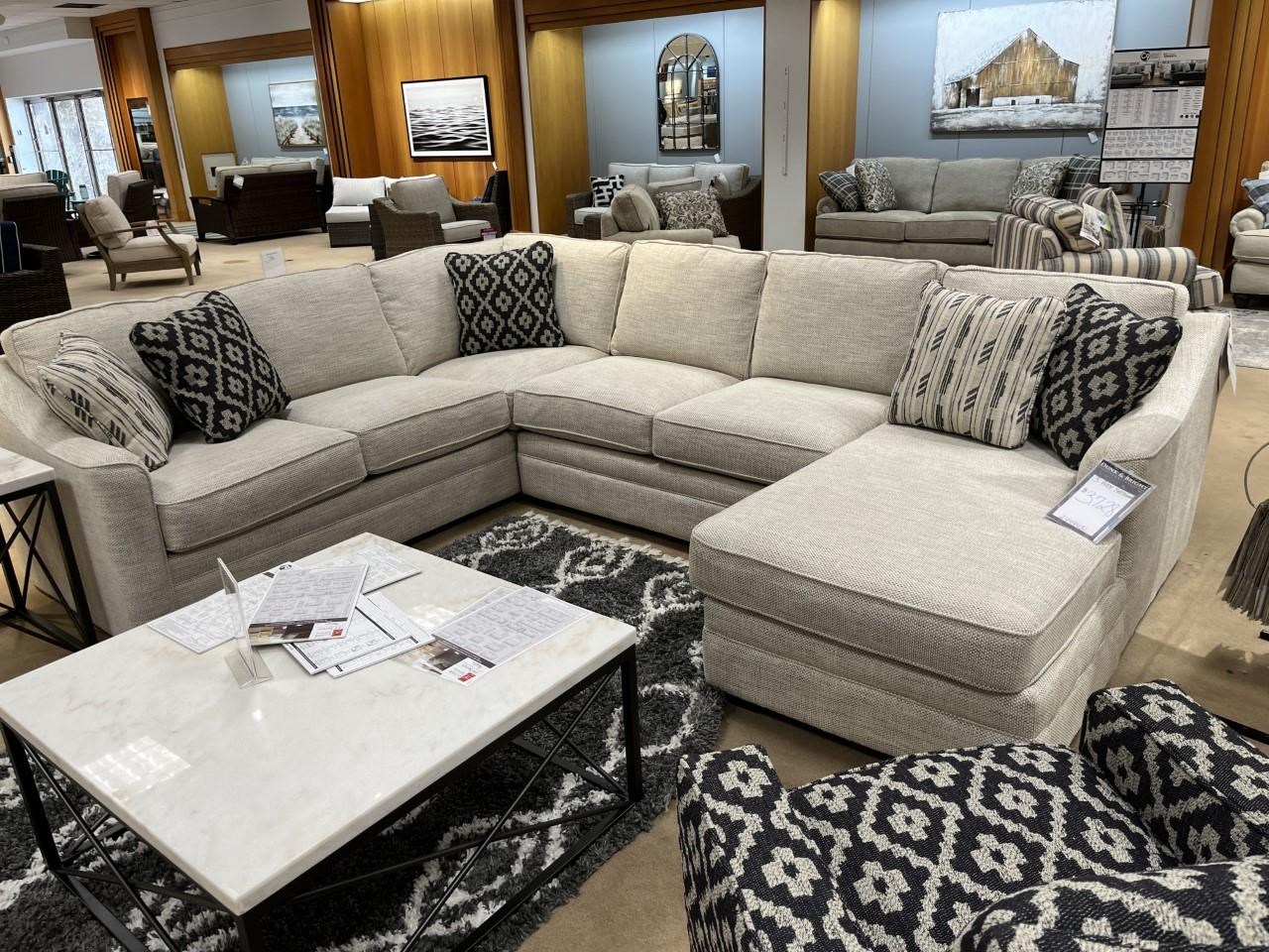 Craftmaster Sectional 2449431 3PC Sectional | Dunk & Bright Furniture ...