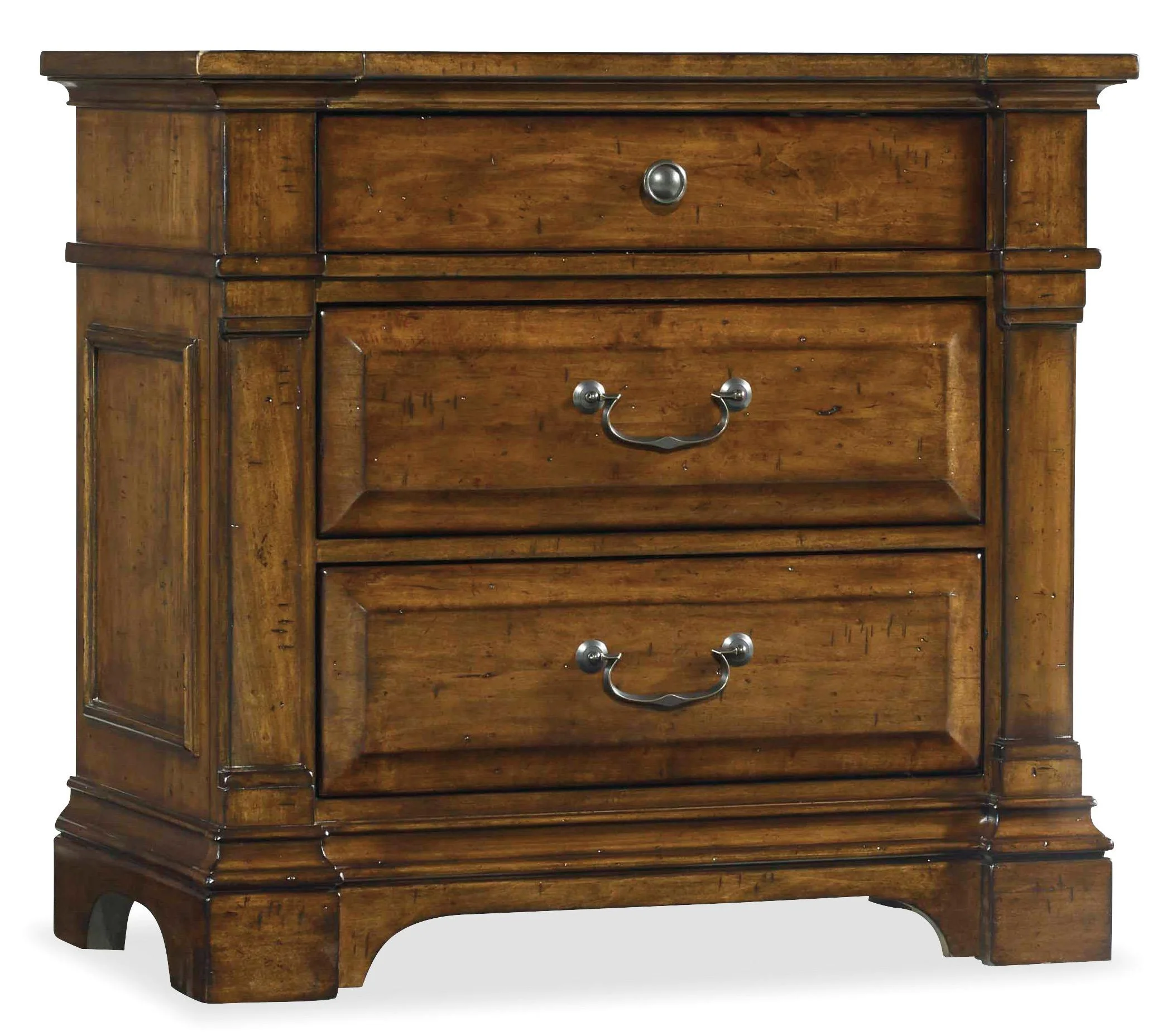 Hooker Furniture Tynecastle 5323-90016 Traditional 3-Drawer Nightstand ...