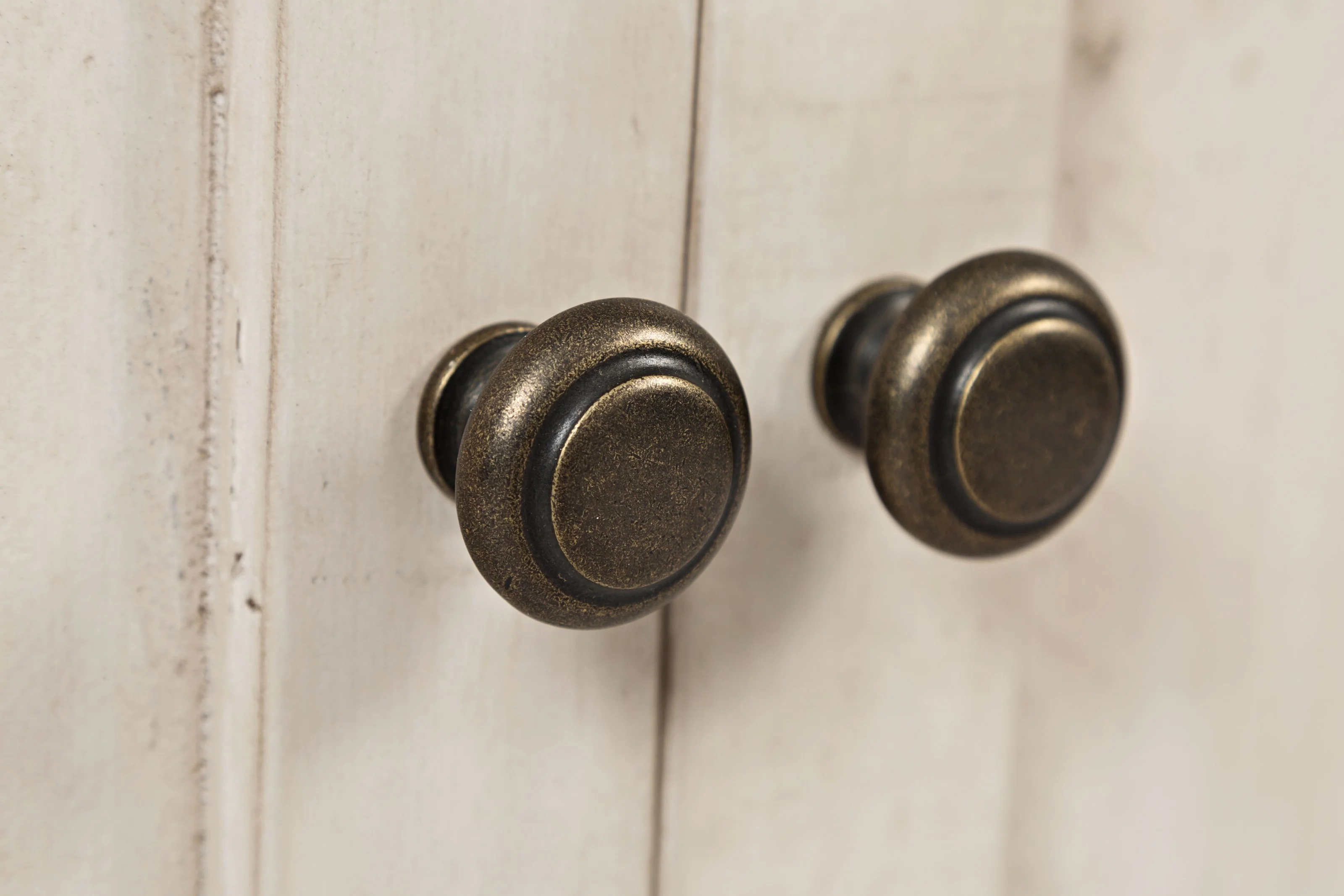 Jofran Madison County 1706-60 60" Console | Reeds Furniture | TV Stands