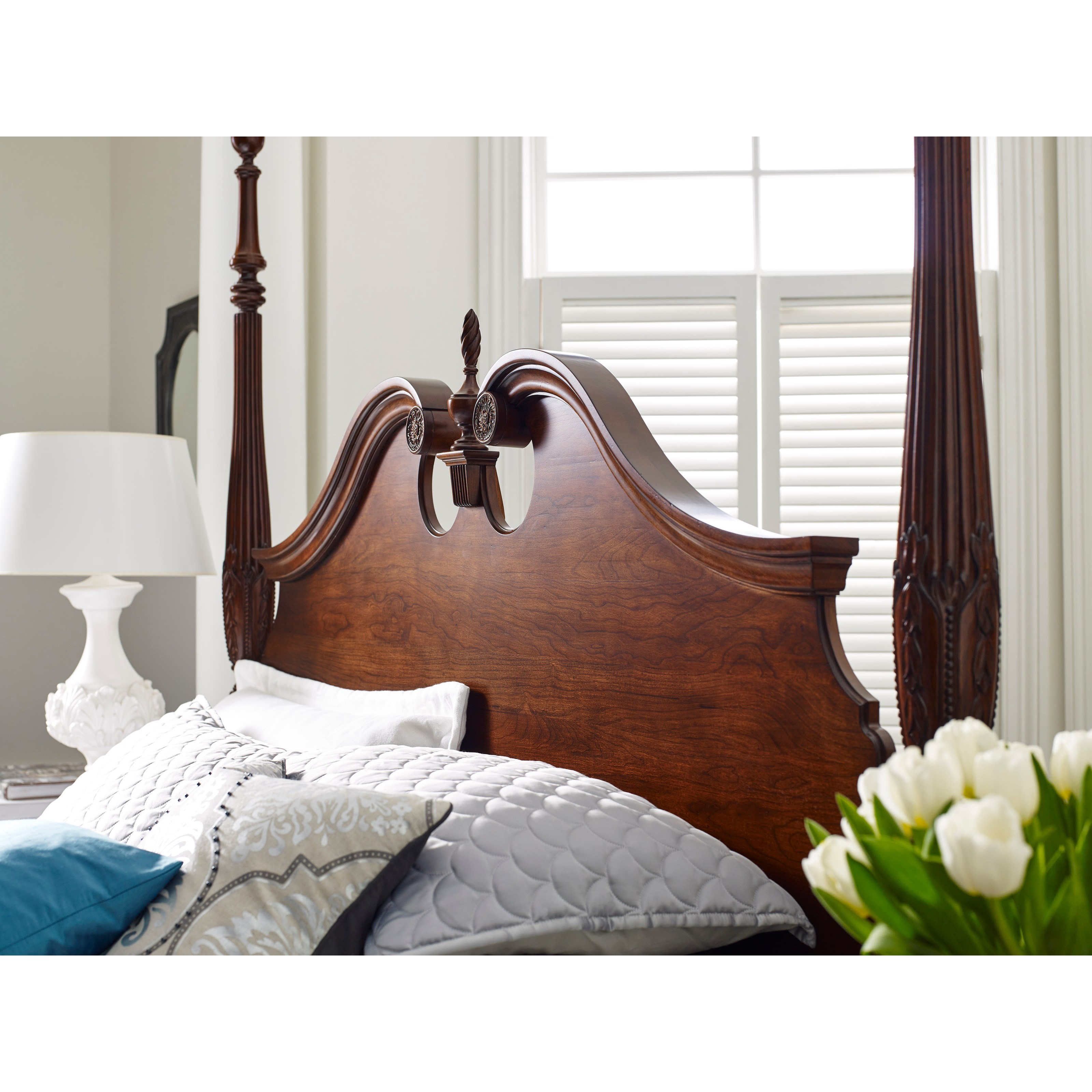 Kincaid Furniture Hadleigh King Rice Carved Poster Bed with Pediment ...