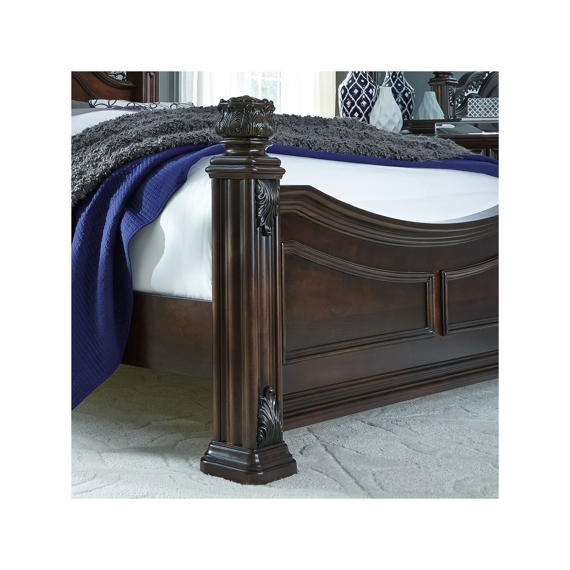 Libby Lenor 737-BR-KPS Traditional King Poster Bed with Acanthus Leaf ...