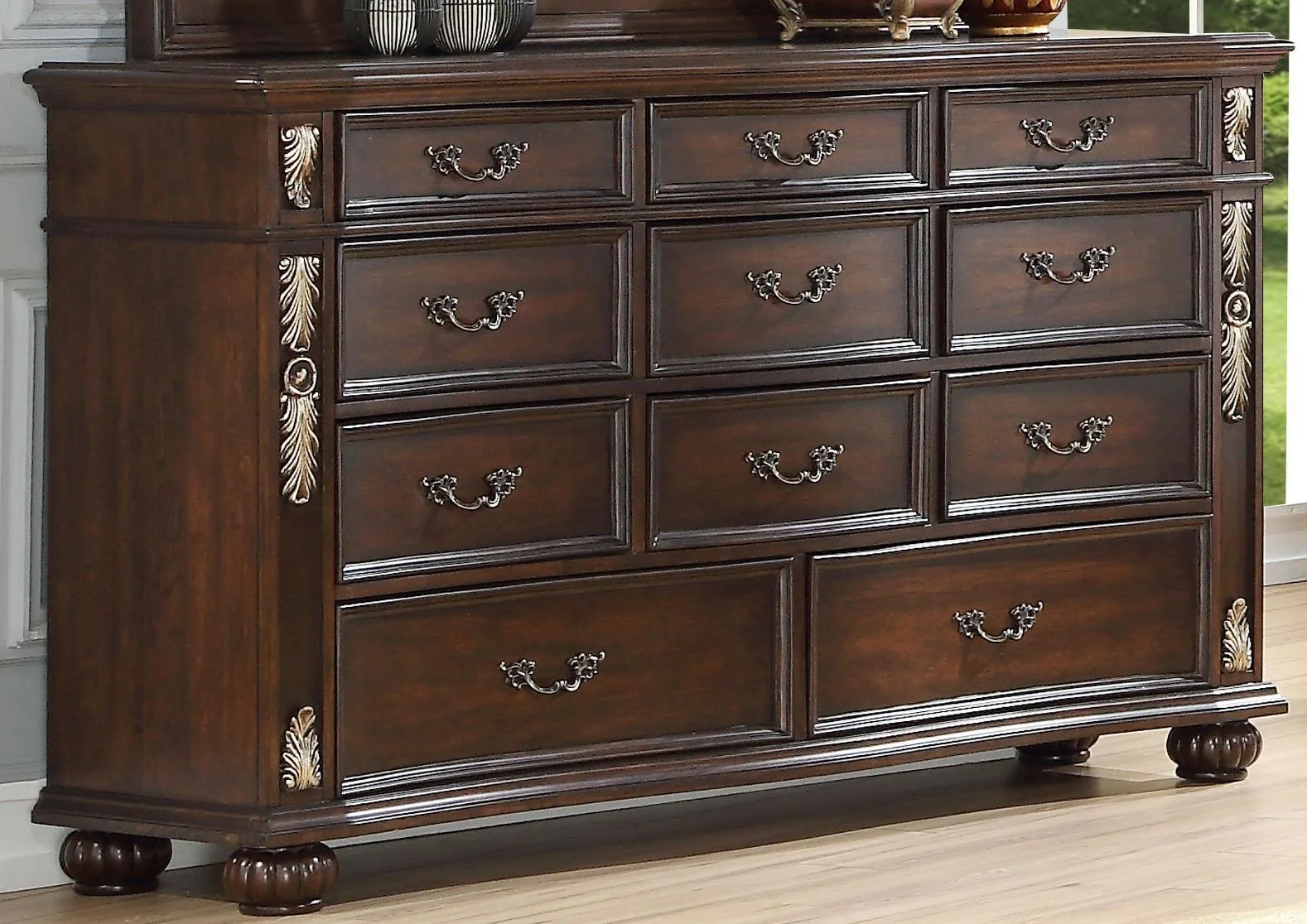 New Classic Maximus B1754-050 Traditional Triple Dresser with Felt ...