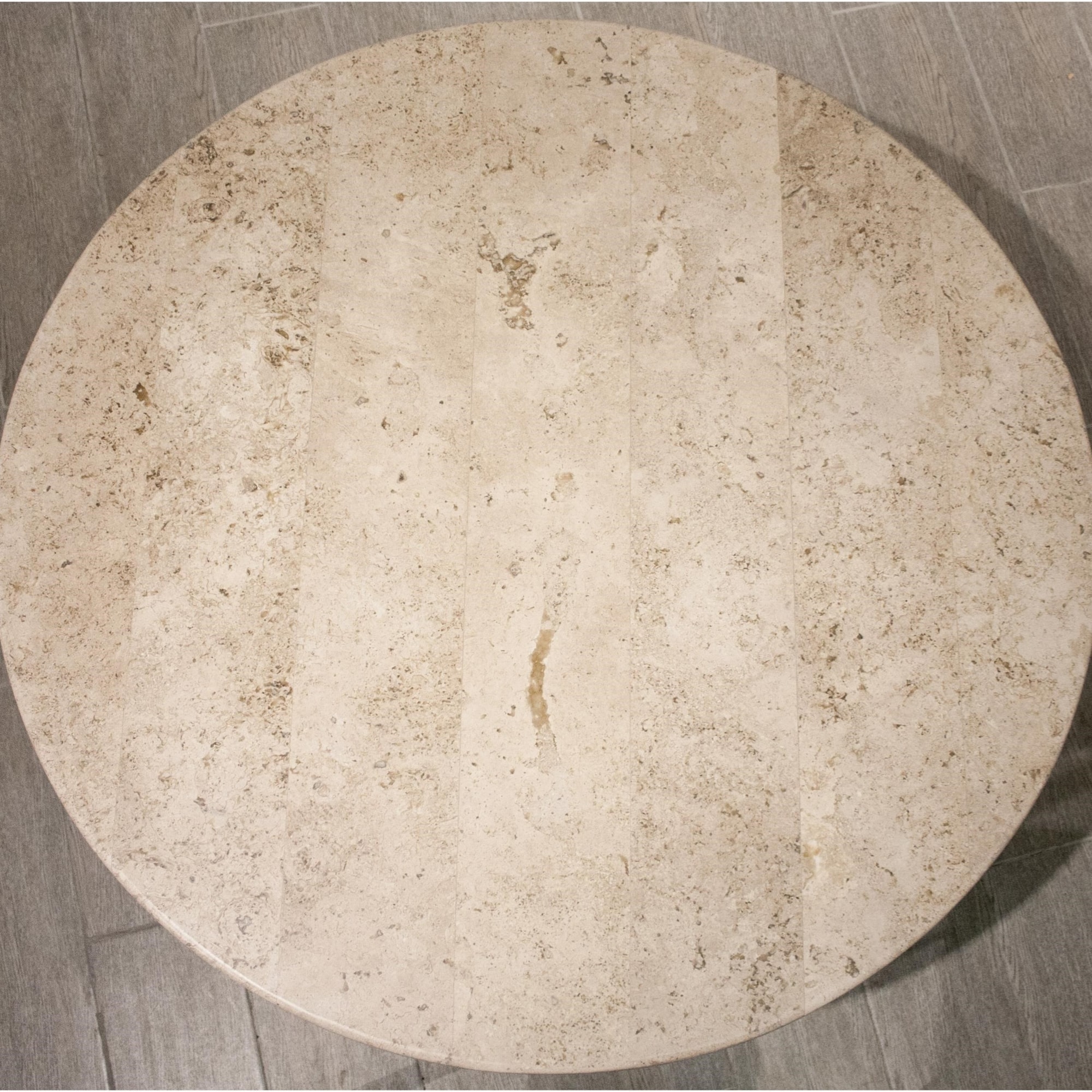 Riverside Furniture Capri 77701 Round Cocktail Table with Travertine ...