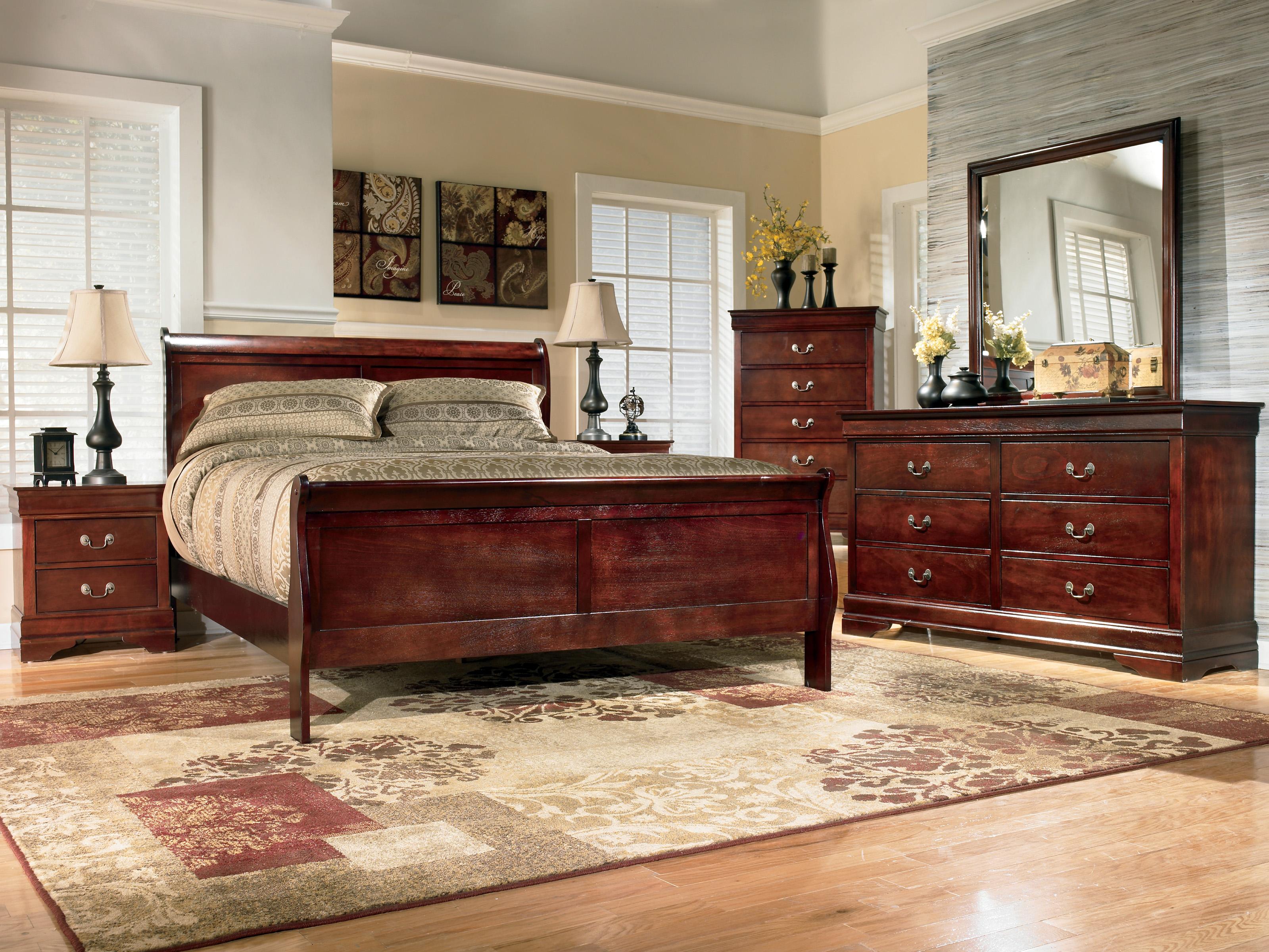 Signature Design by Ashley Alisdair B376B2 Queen Sleigh Bed | Royal ...
