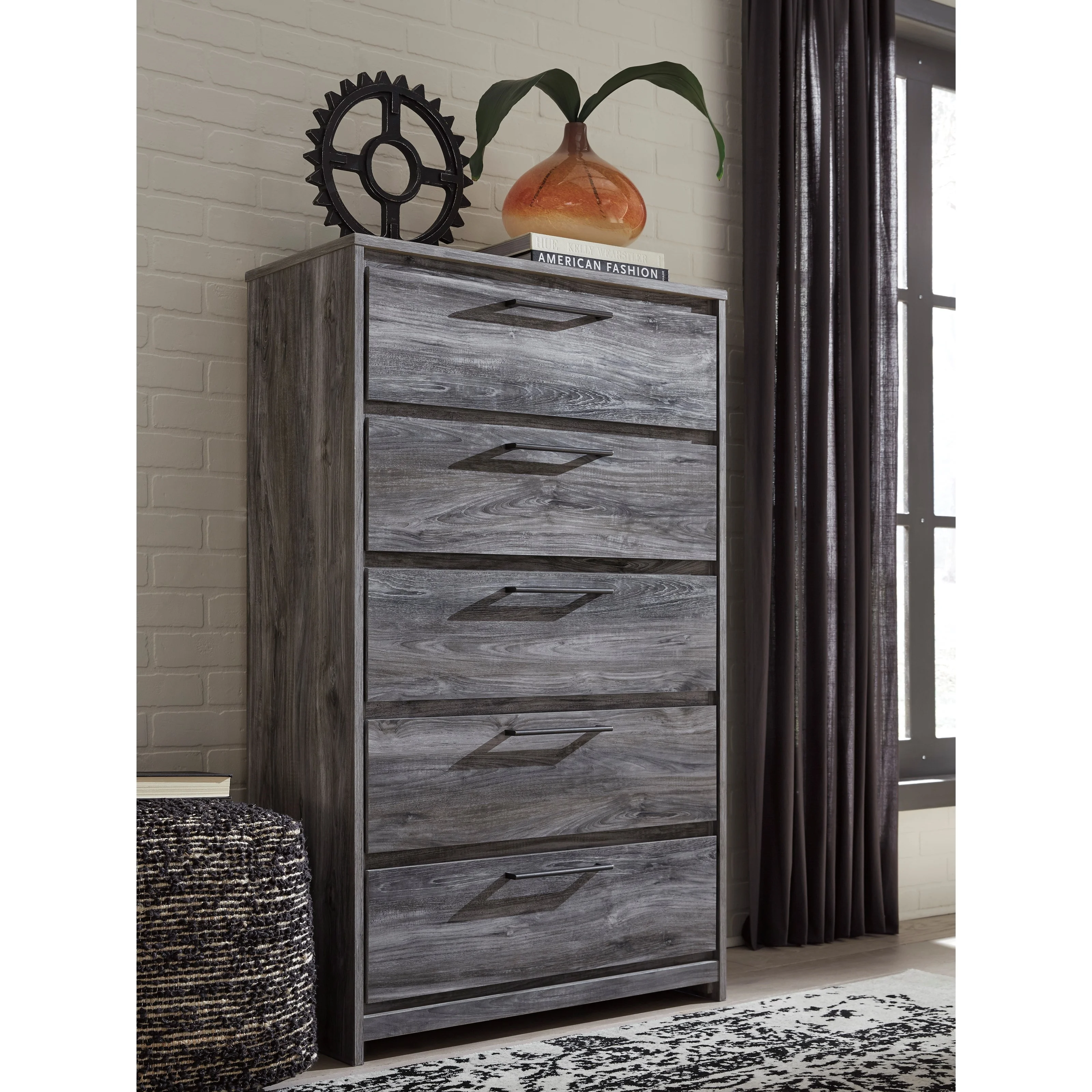 Signature Design by Ashley Baystorm B221-46 5 Drawer Chest | HomeWorld ...