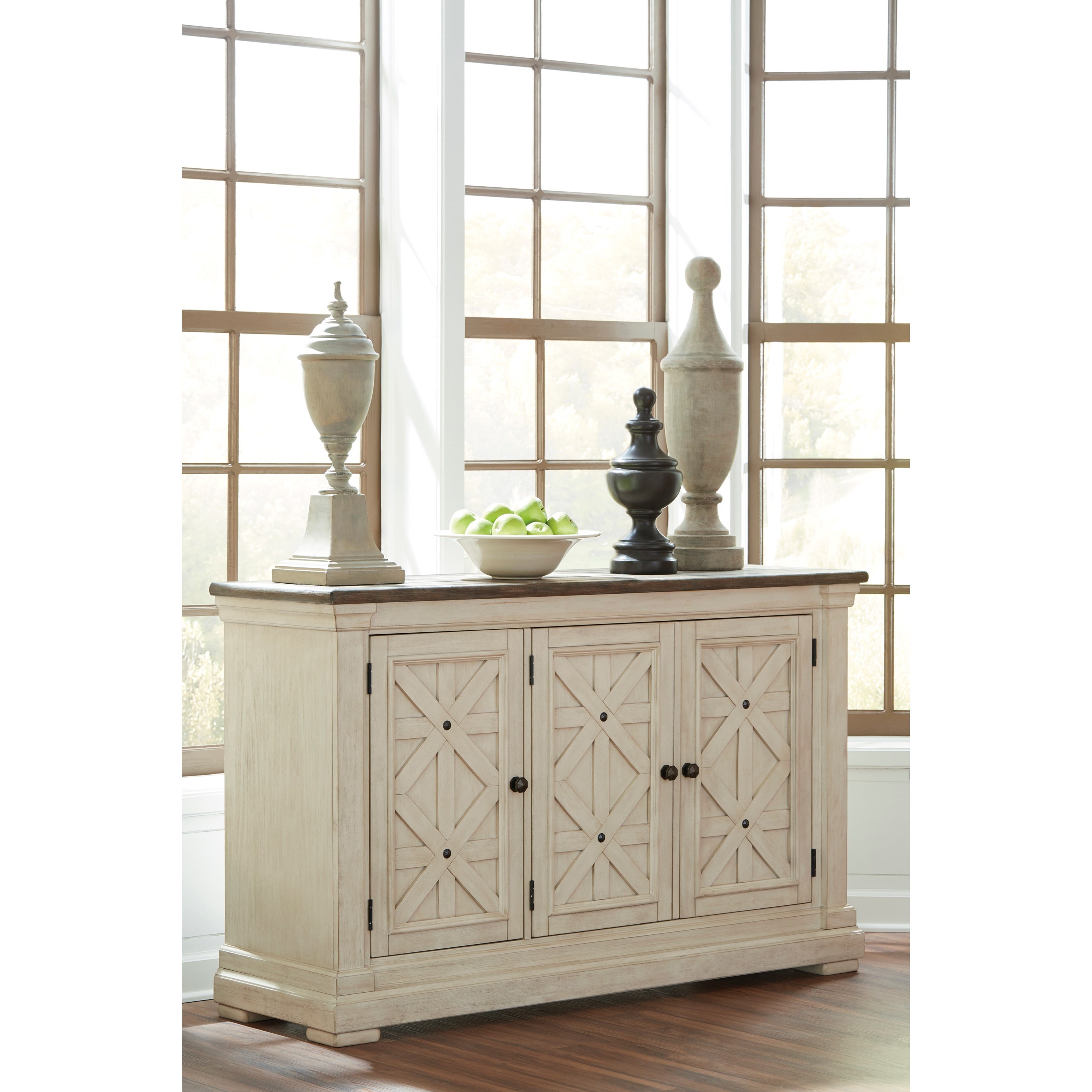 Bolanburg Dining Room Server