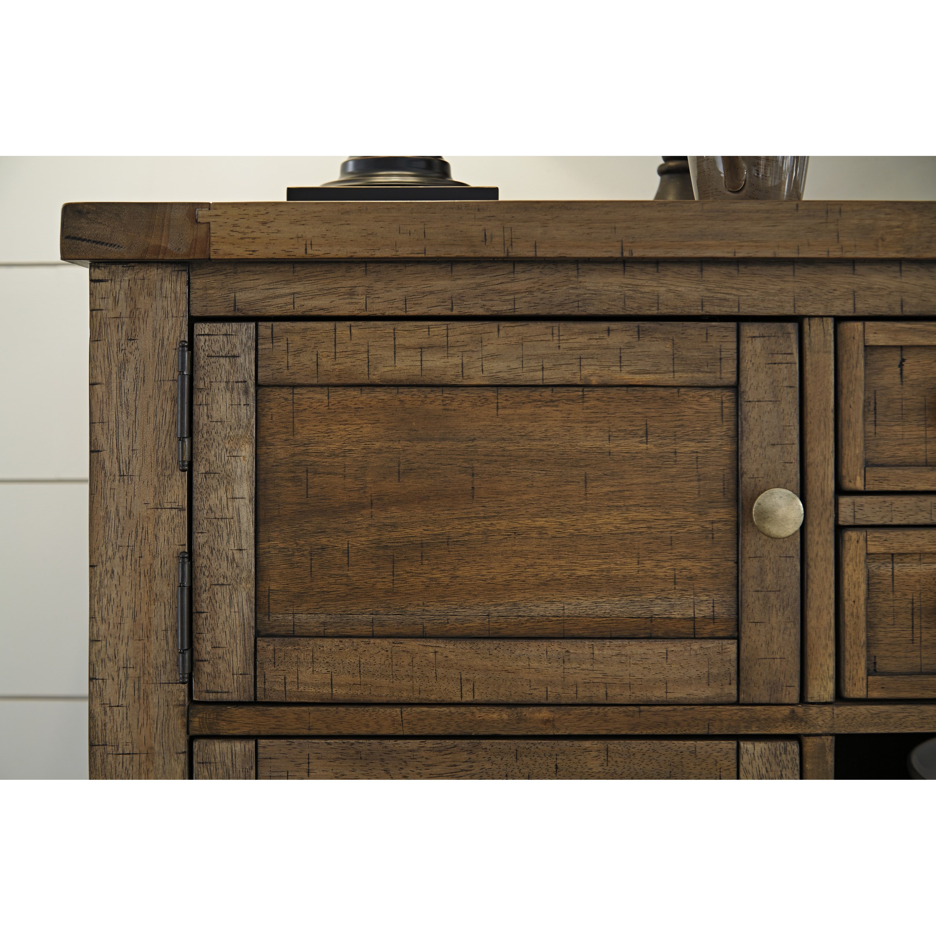 Signature Design by Ashley Moriville D631-60 Dining Room Server with 4 ...