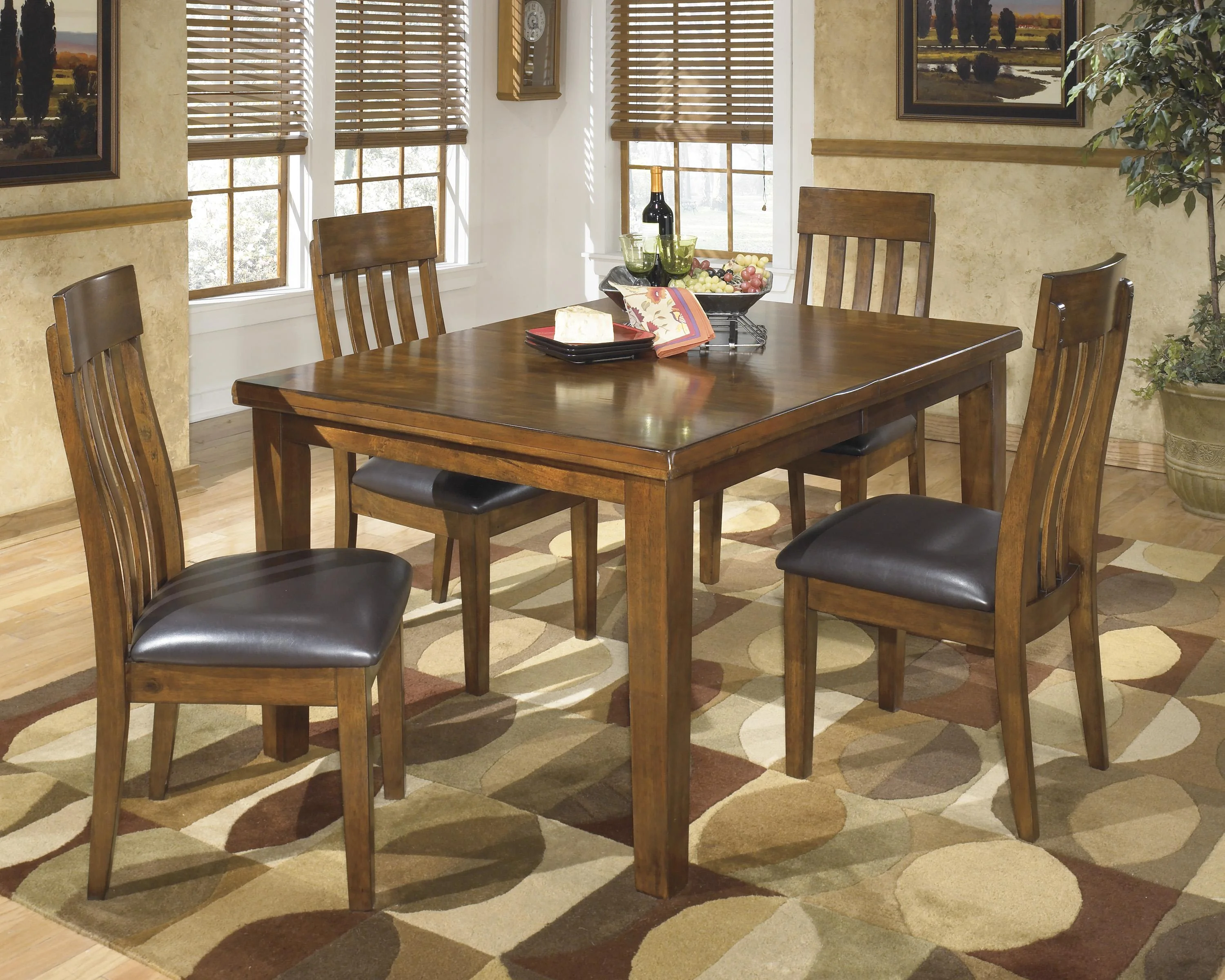 Signature Design by Ashley Ralene D594-35x1+D594-01x4 5-Piece Dining ...