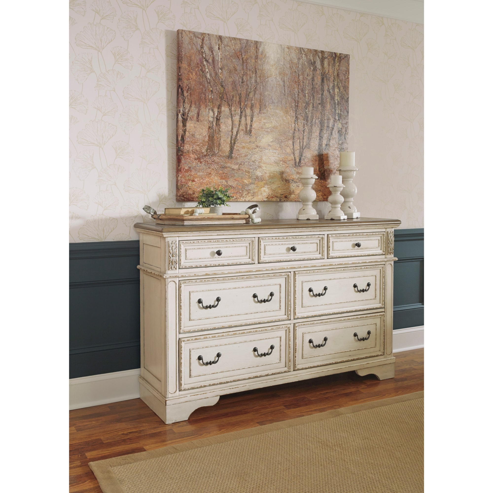 Realyn 000001025328 Two-Tone 7-Drawer Dresser | Furniture and More ...