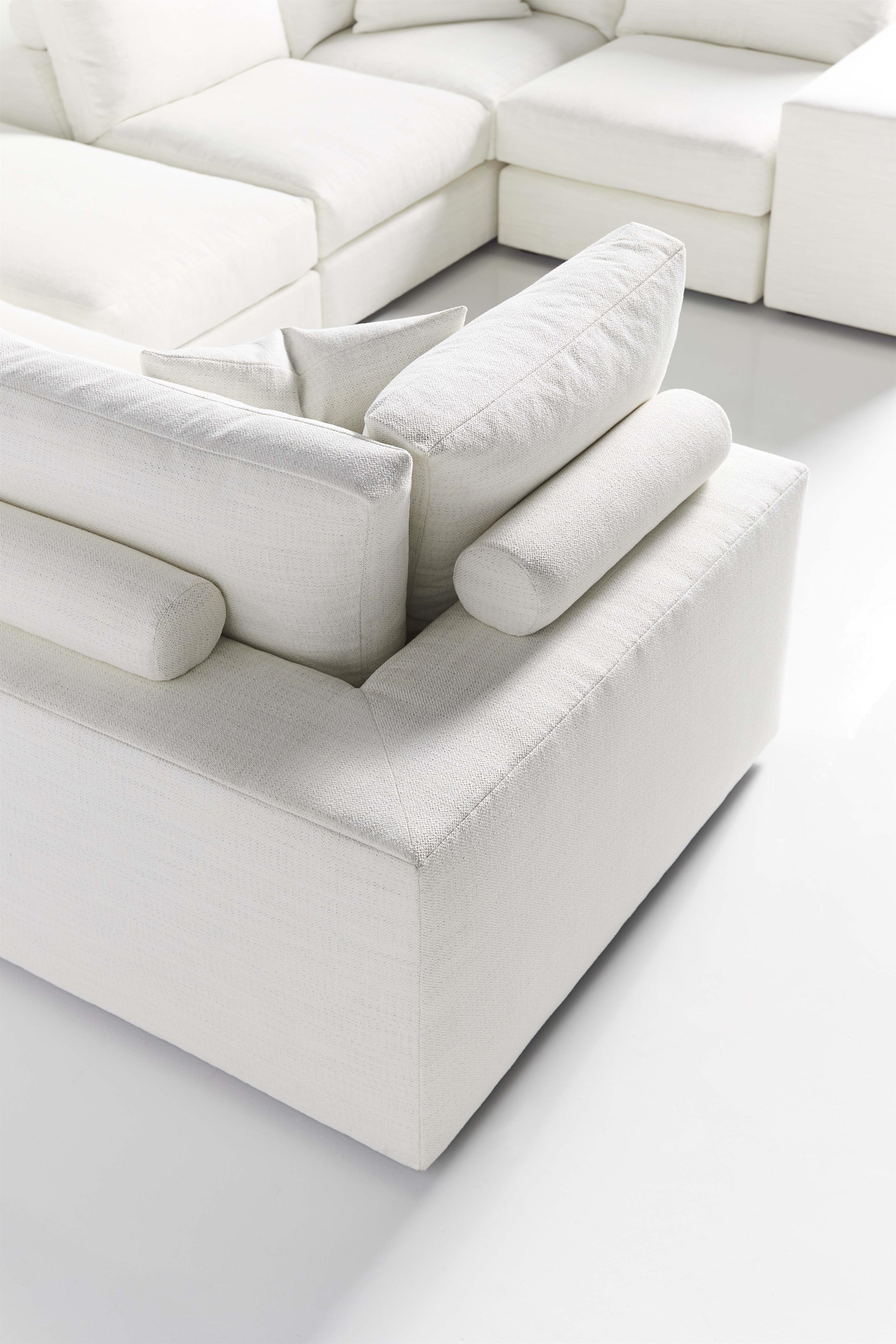 Vanguard Furniture Lucca T7V159 LUCCA SECTIONAL 7-piece Sectional from ...