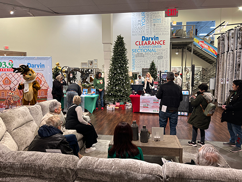Black Friday Darvin Furniture Orland Park Chicago IL